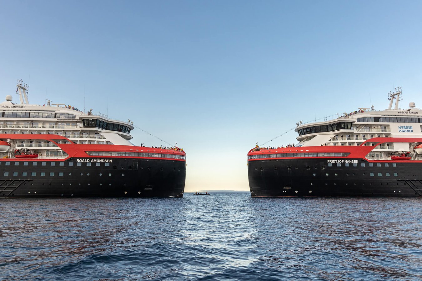 Hurtigruten launches Wave Season campaign with price incentives
